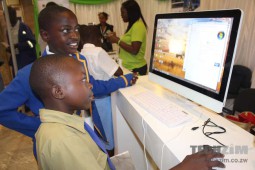 President Launches An E-Learning Programme, He Hopes Zim Achieves 100% E-Learning Capacity in 5 ...