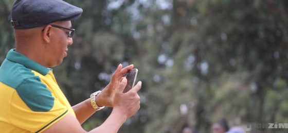 So you like GIFs? Why not create your own with Google Motion Stills app ...